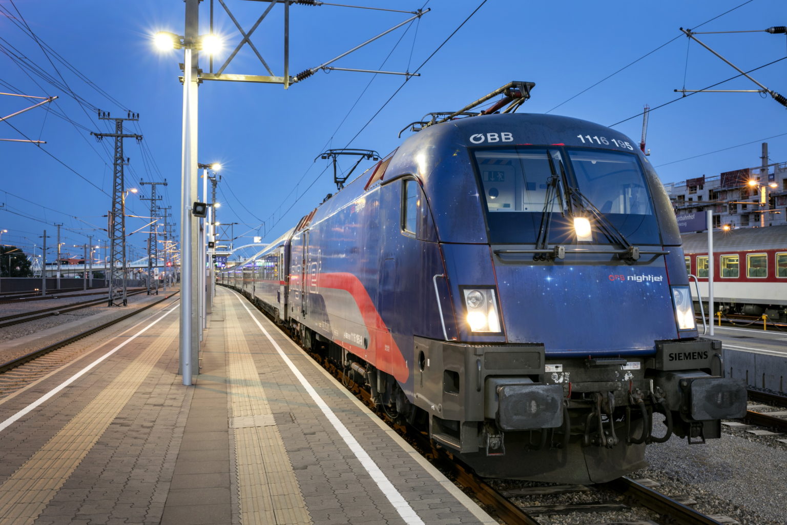 Per ÖBB Nightjet in die schönsten Metropolen Europas: HOFER REISEN ...